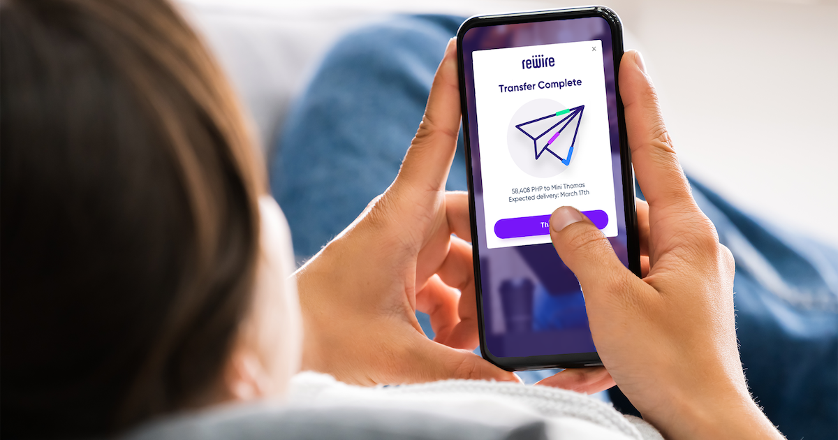 How Mobile Money Transfer Solutions Help Manage Your Finances